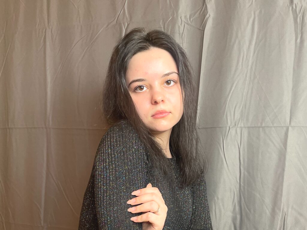 PrimroseGabriel girl Model on Jas.St